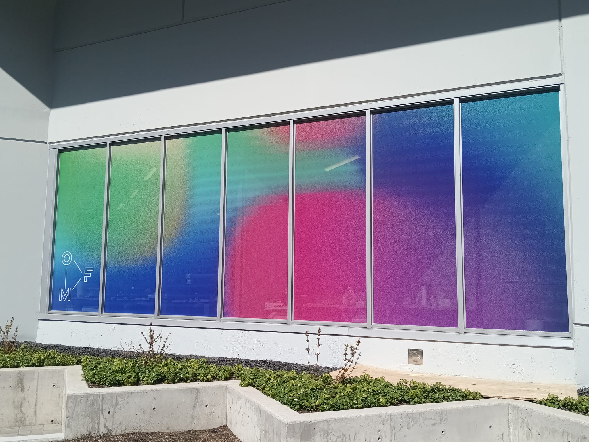 Top-Quality Graphics | Building, Window Displays, Vehicle Wraps